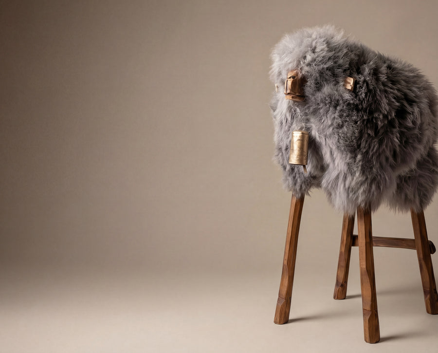 handgefertigte Schafhocker | Tierhocker & Sitzmöbel – Schafhocker.com ...